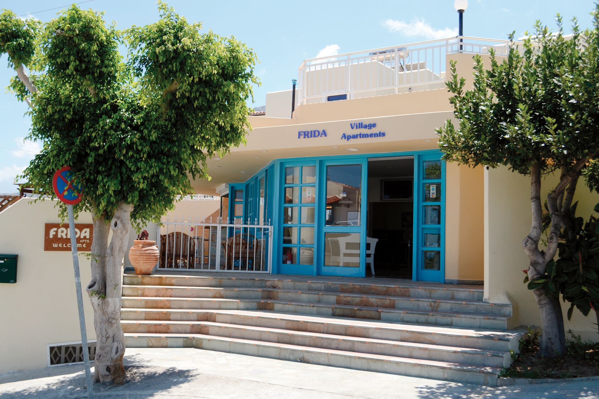 Frida Village Apartments boek je eenvoudig bij rotterdamvakanties.nl