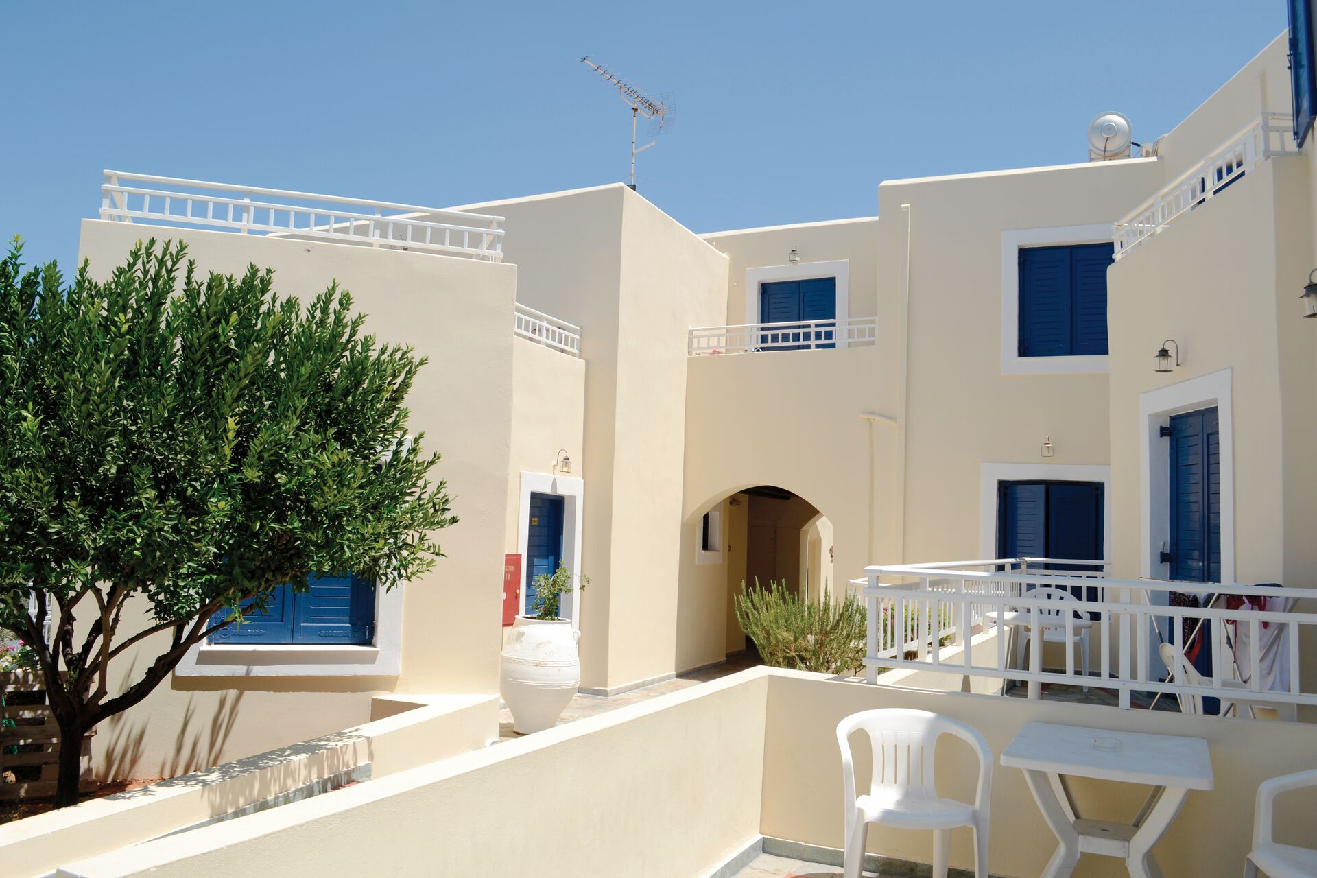 Frida Village Apartments boek je eenvoudig bij rotterdamvakanties.nl